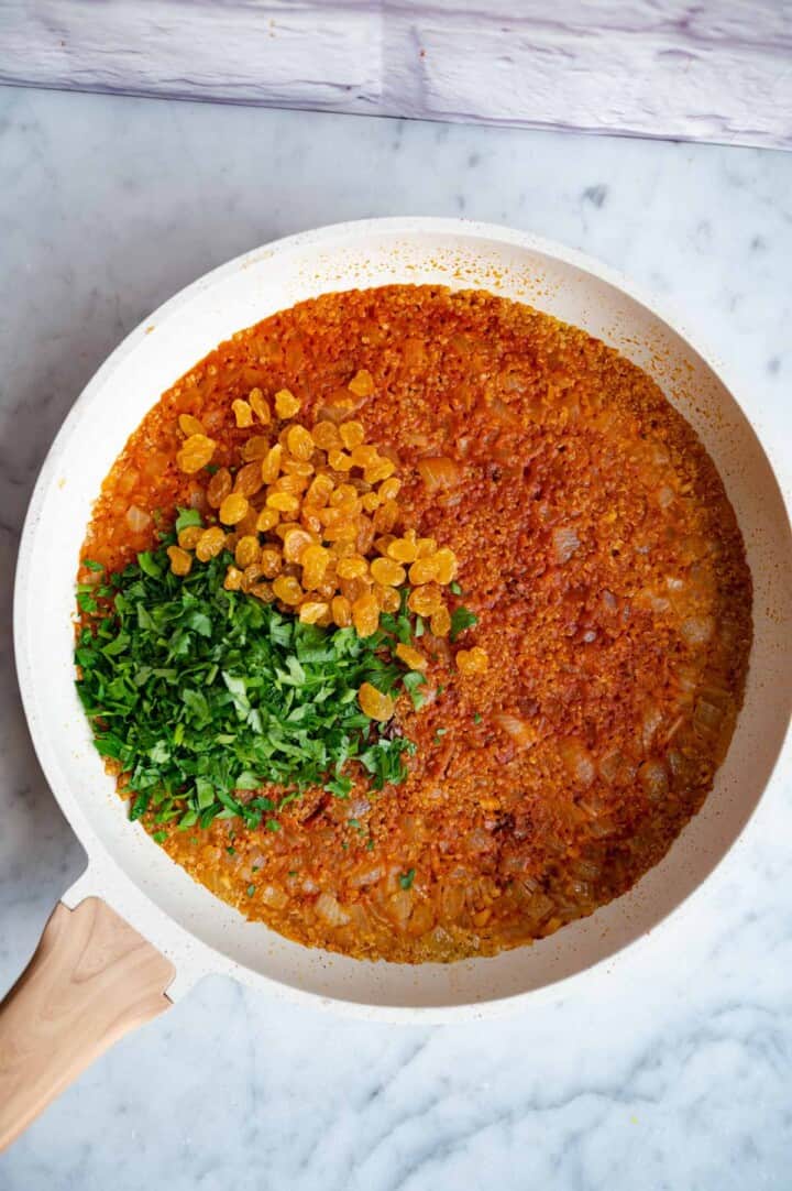 Easy One Pot Quinoa Recipe - Cooking For Peanuts