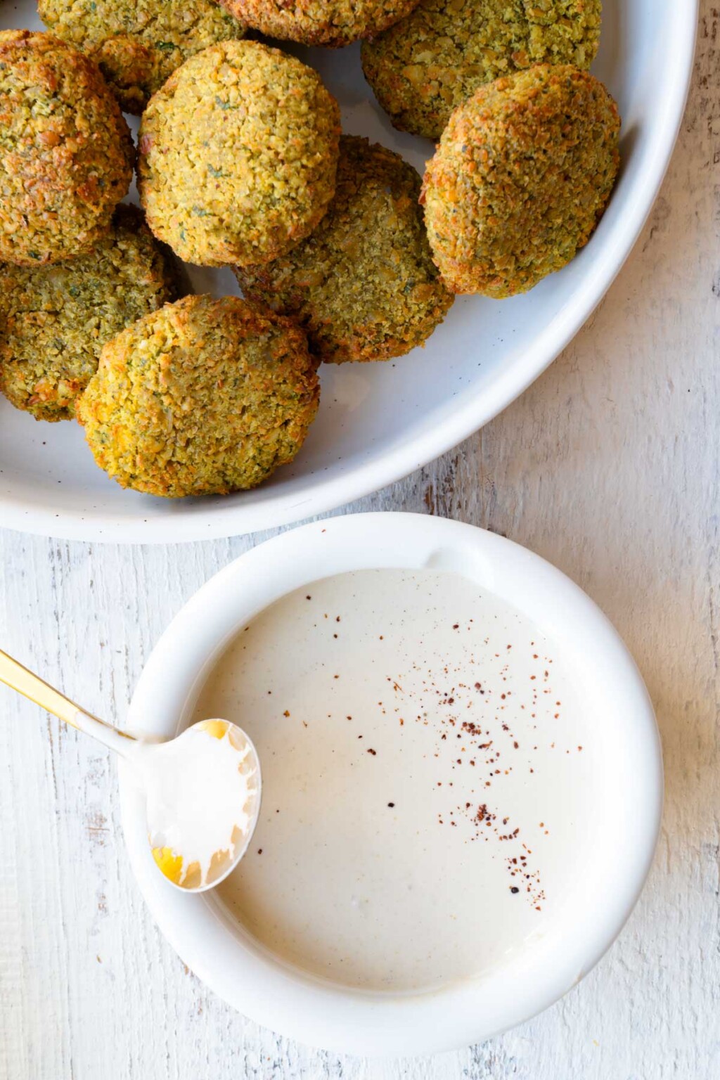 Easy Falafel Sauce Recipes - Cooking For Peanuts