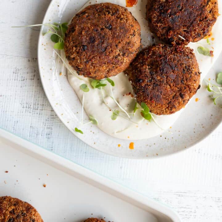Quinoa Black Bean Burger Recipe - Cooking For Peanuts