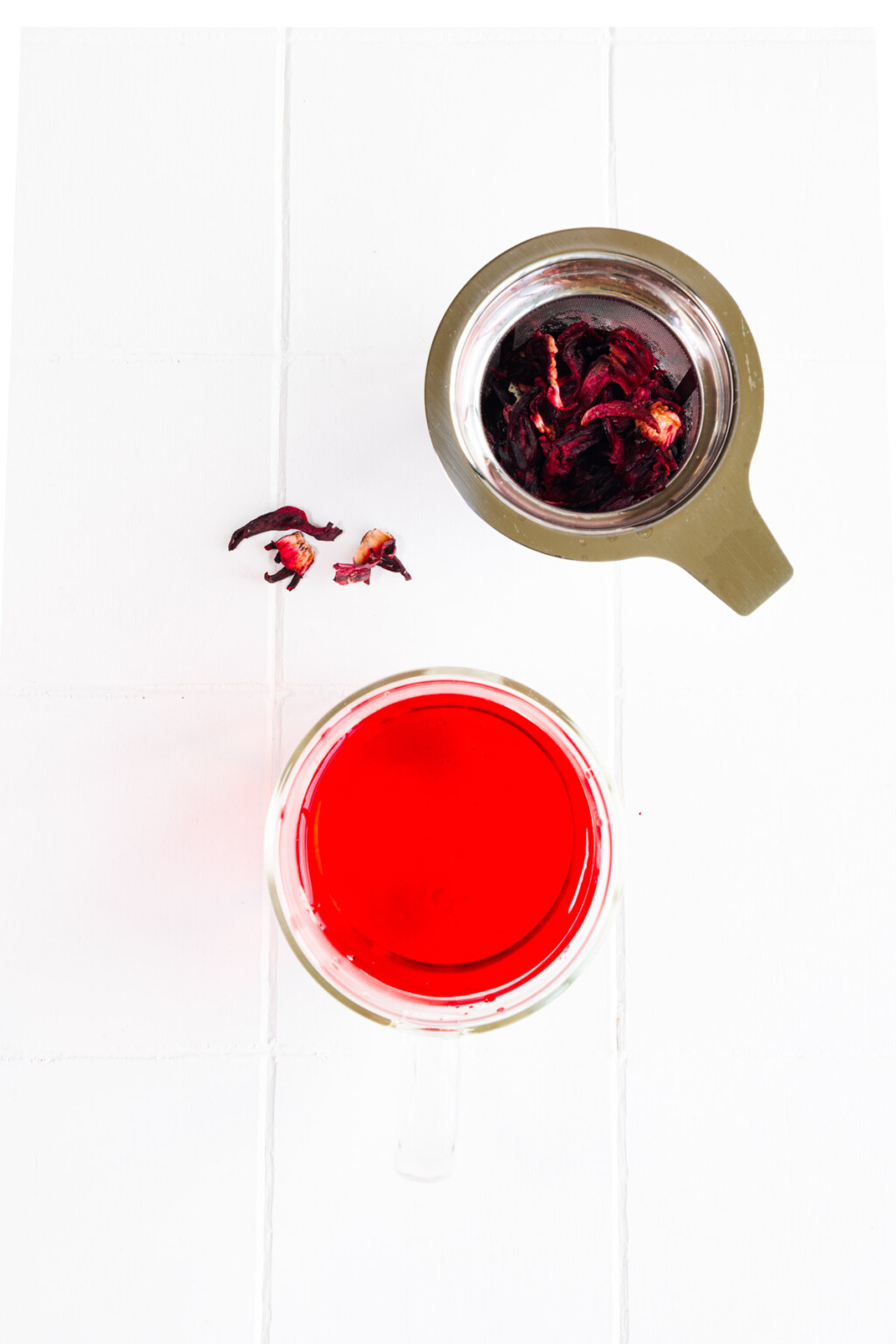 Hibiscus Tea Recipe & Health Benefits - Cooking For Peanuts