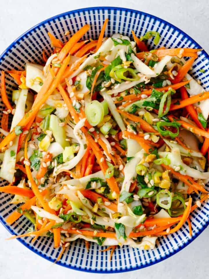 Best Raw Carrot Salad (5-Minutes) - Cooking For Peanuts