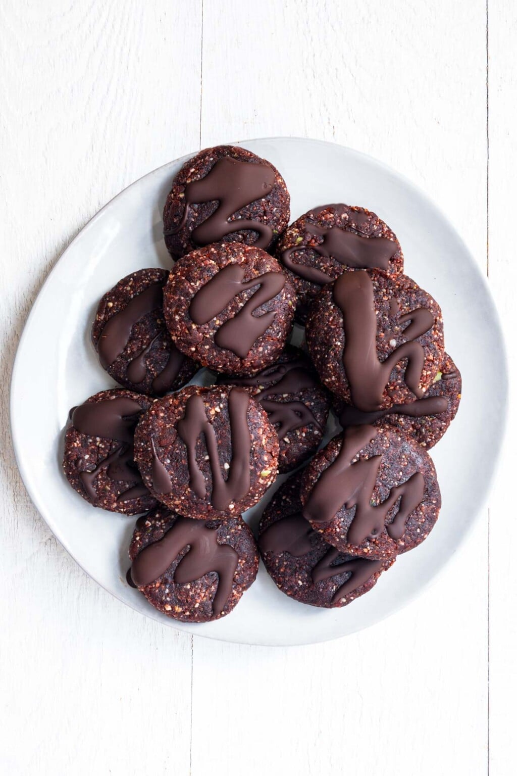 No-Bake Protein Cookies (Pre Workout Snack) - Cooking For Peanuts